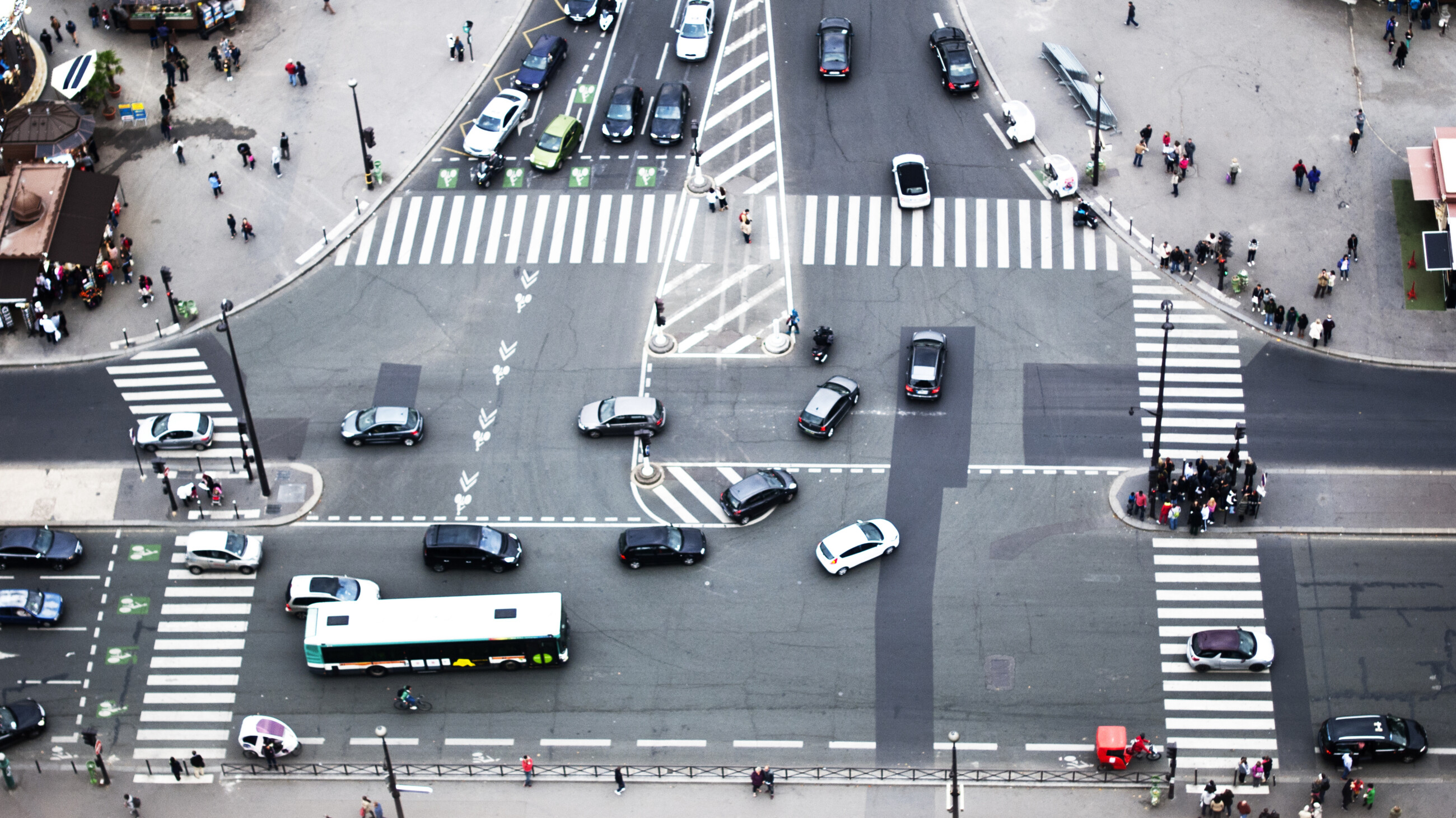 Enabling the next generation of intelligent traffic solutions | Axis ...