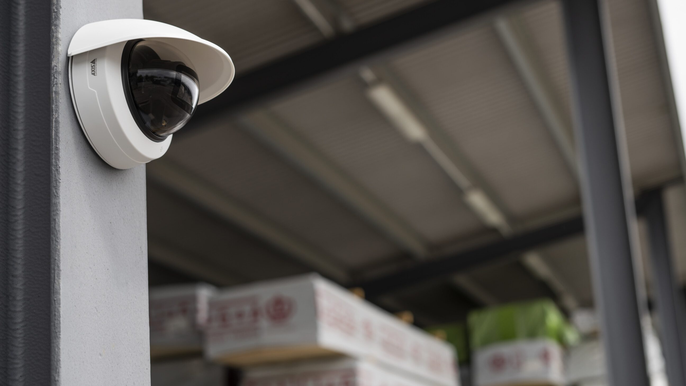 AI-powered varifocal dome cameras with great image quality up to 4K ...