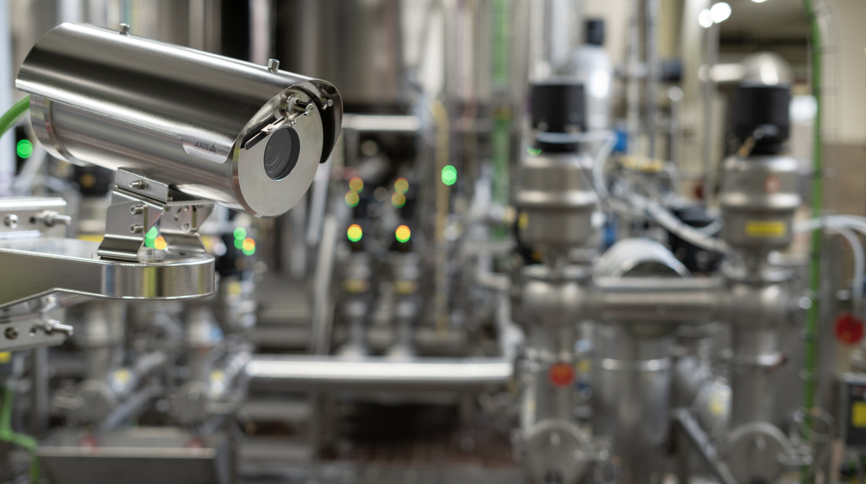 Zone and Division 1-certified explosion-protected camera with deep ...