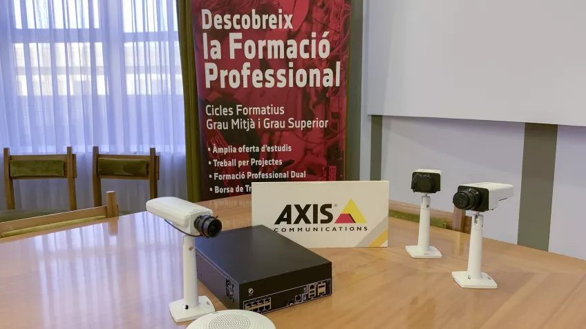 AXIS Communications, líder global en soluciones de videovigilancia y ...